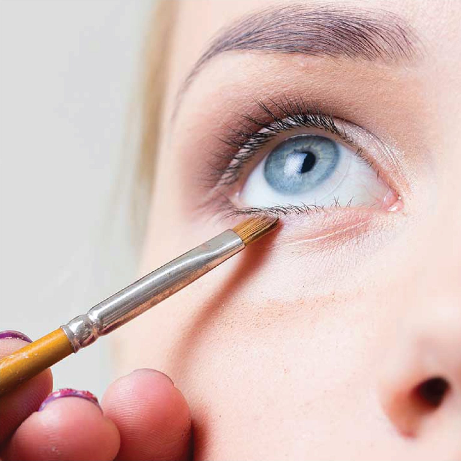 Bad Habits That Hurt Your Eyes - VitaHealth Malaysia